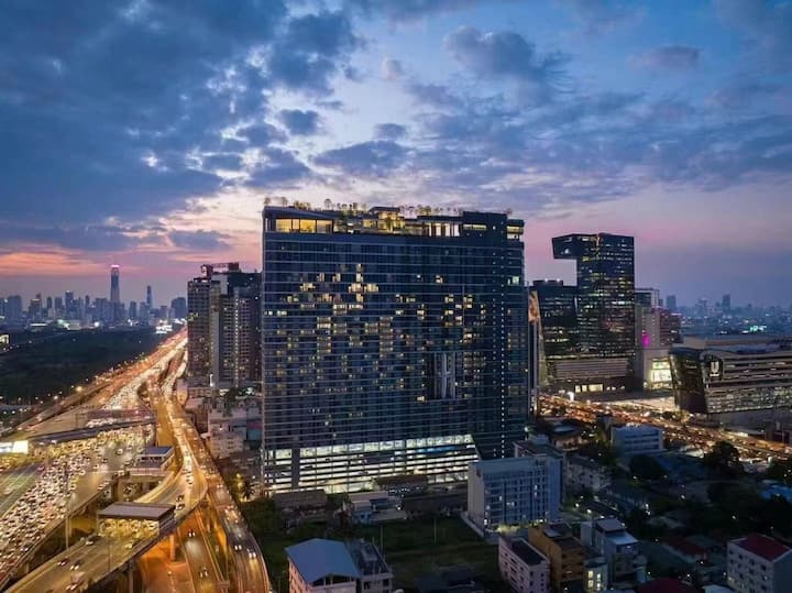 Rama 9 Ford 夜市对面 无边泳池 一室一厅-1 - Thaïlande
