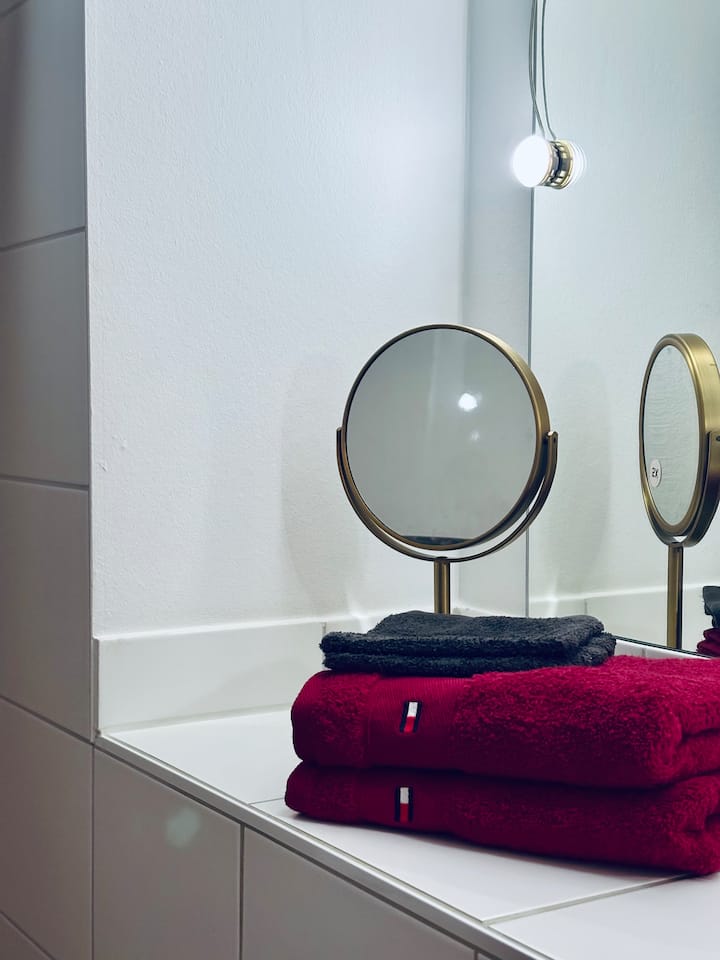 Moderne 2-zimmerwohnung Nähe Fühlinger See - Colonia