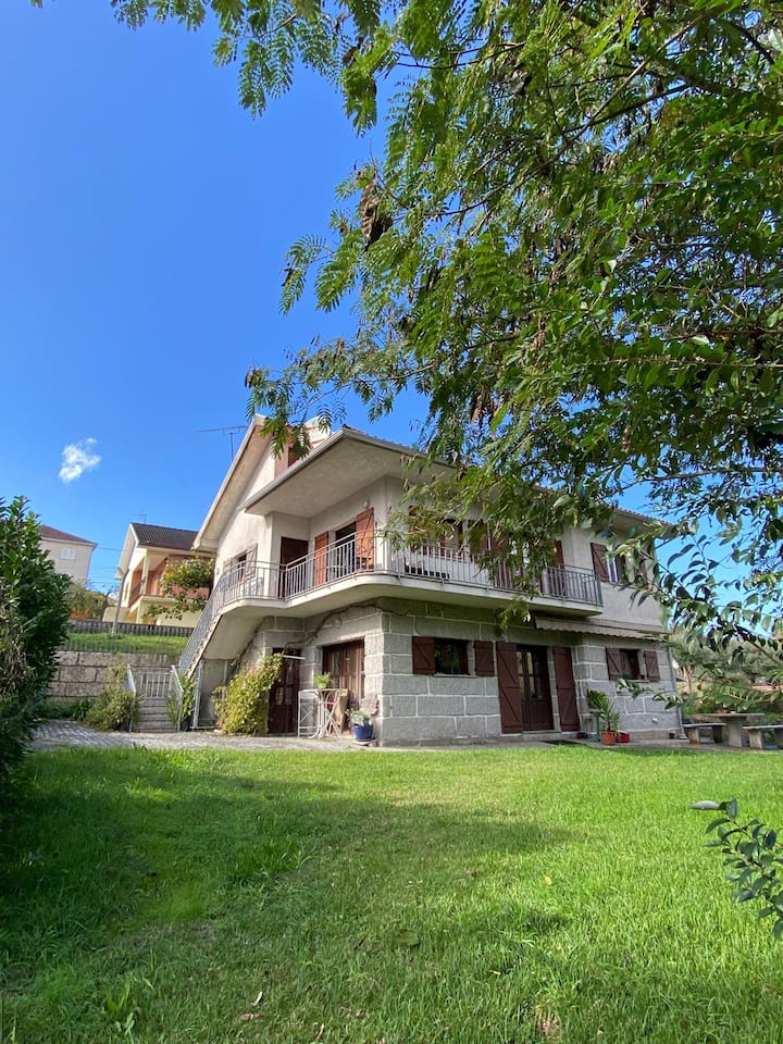 Casadhote Junto Ao Rio Vez A 10 Minutos Do Centro - Arcos de Valdevez