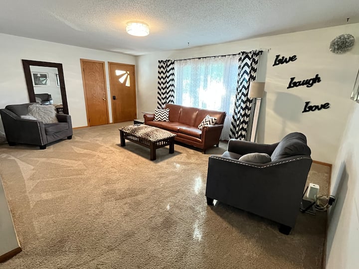 Dakota B&b - Aberdeen, SD