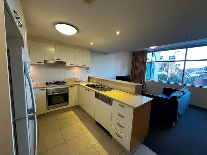 Sydney Cbd | 1br/1ba Unit + Free Parking - Sydney
