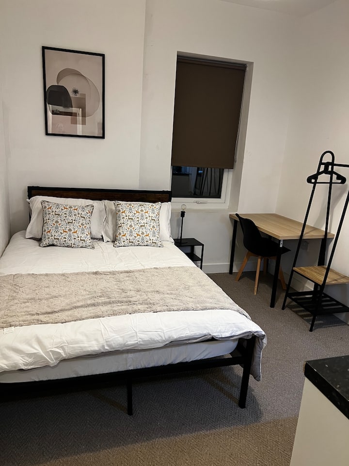 Coventry Studio Near City Centre - Coventry