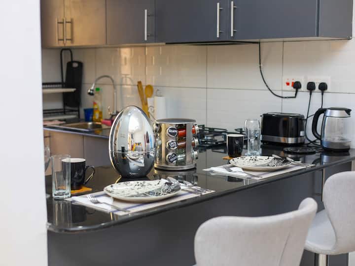 Spacious Coastal Apartment - Mombasa