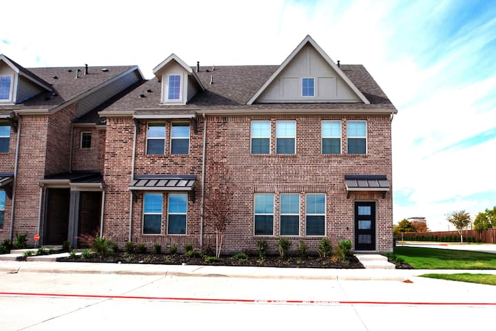 20% Off New 4bd/3.5ba 2car Grg T. Home Plano Pl088 - Plano, TX