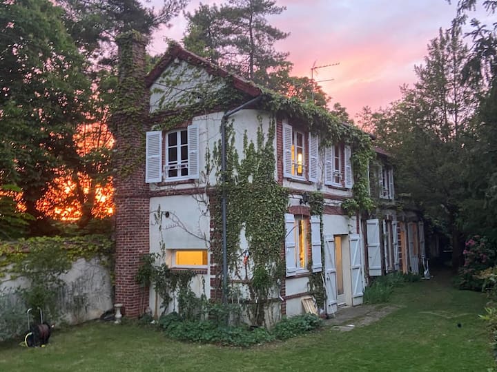 Maison De Campagne (Départ 18h) - France