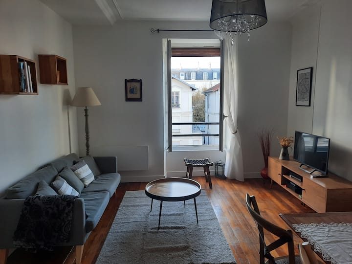 Bel Appartement, 2 Chambres, Accès Facile à Paris - Saint-Maurice