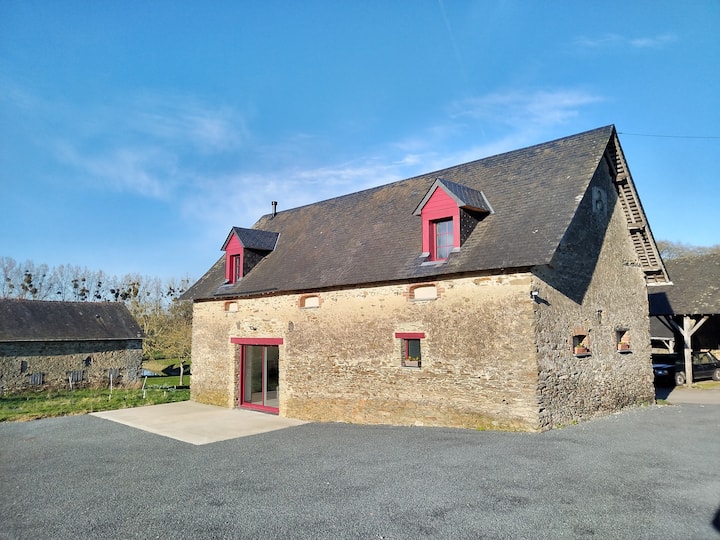 Les Grands Aulnais - Gîte Le Clos Des Aulnes - Musée Robert Tatin