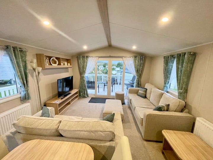 Modern Caravan - Whitecliff Bay - Bembridge