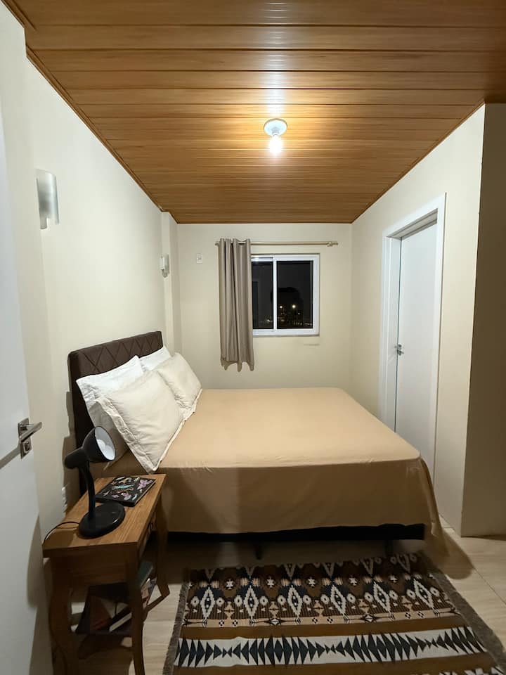 Apartamento No Centro De Urubici Com 02 Suítes. - Urubici