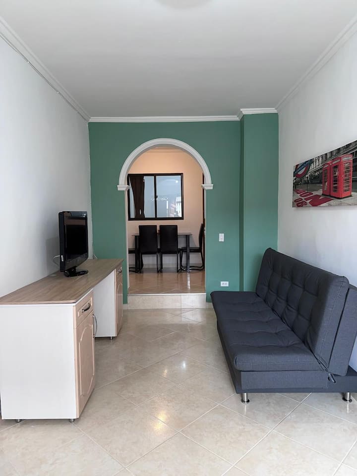 P. 104 • Cozy 2br Apt W/ Easy Access & Comfort - Andes