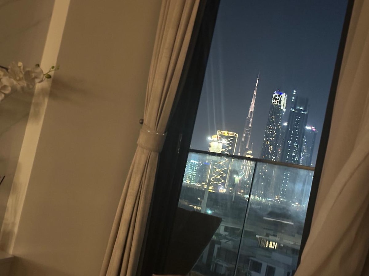 High Standing Apartment, Burj Khalifa View Ideal for Families - Flats ...