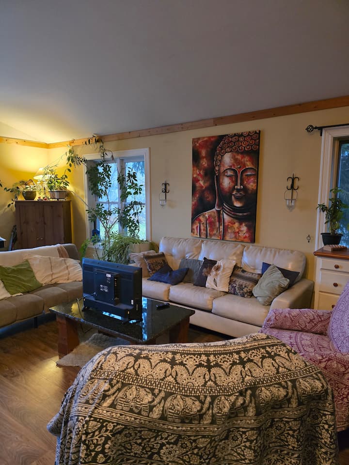 Sonia's Charming Village House - Sutton