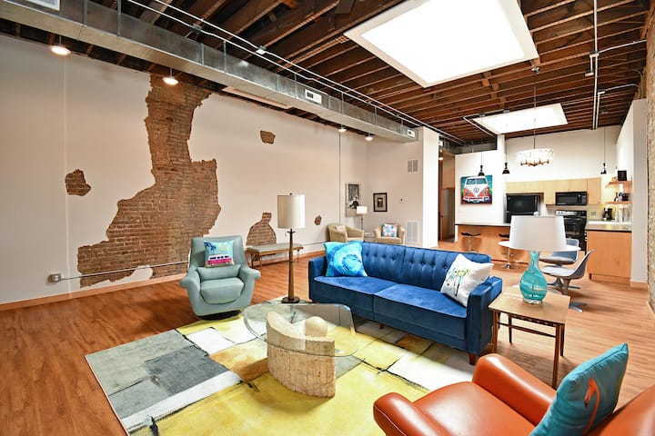 The Frisco Loft/flat (Recently Renovated). - Springfield, MO