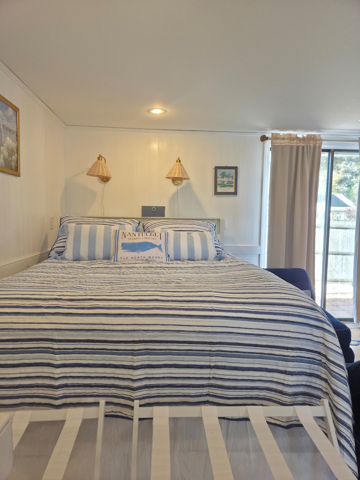 The Nantucket Sound Studio; Walk to the Beach/Bars - Condominiums for ...