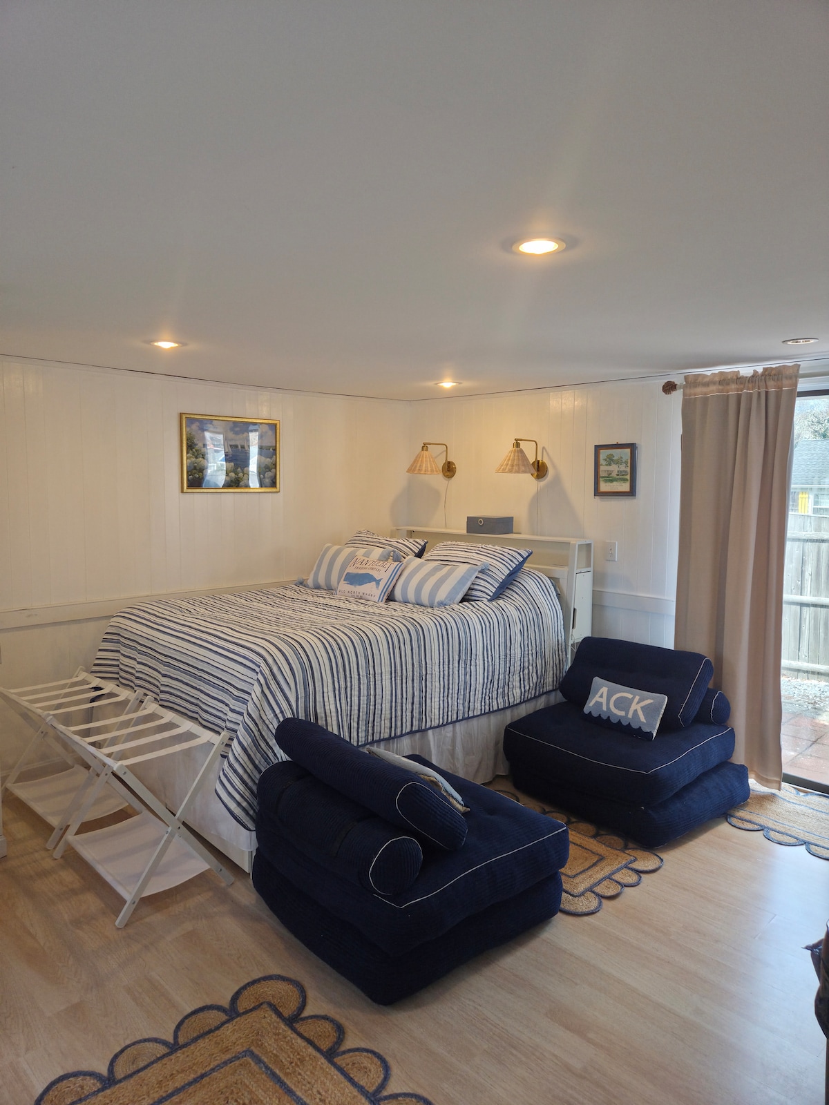 The Nantucket Sound Studio; Walk to the Beach/Bars - Apartments for ...
