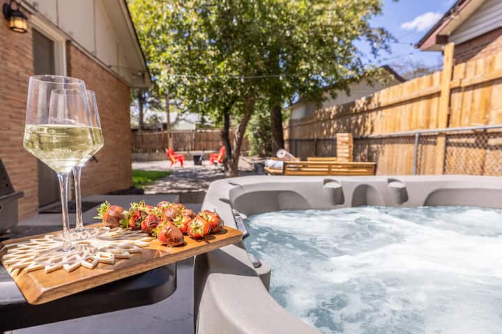 Hot Tub | Movie Theater | Game Console | Denver - Denver, CO