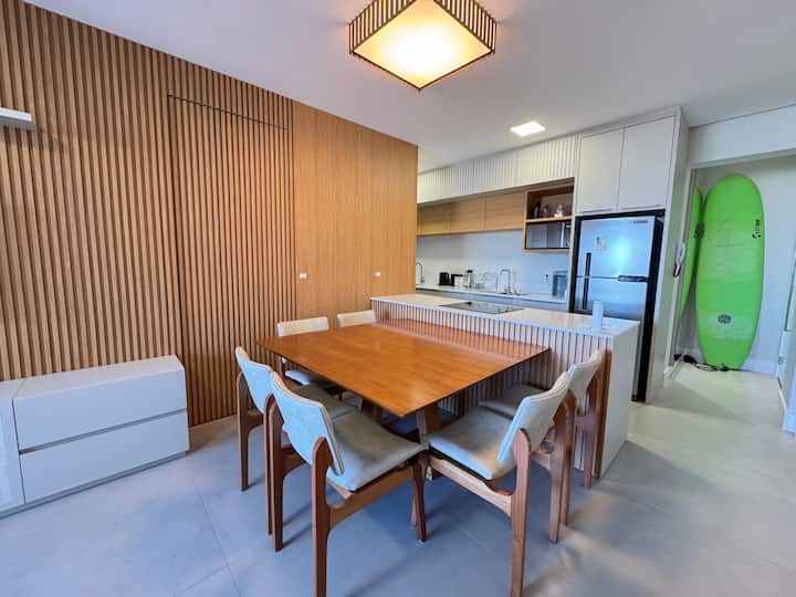 Apartamento De Palmas (200 M Da Praia) Alto Padrão - Governador Celso Ramos