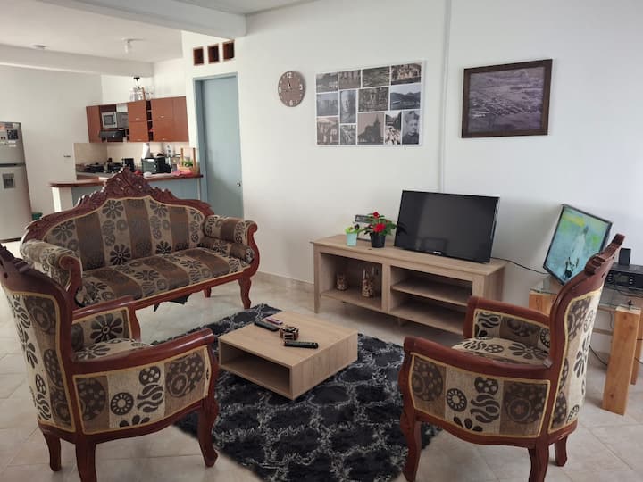 Hostal Naty Luna – Dorm 4 Pax - Jardín