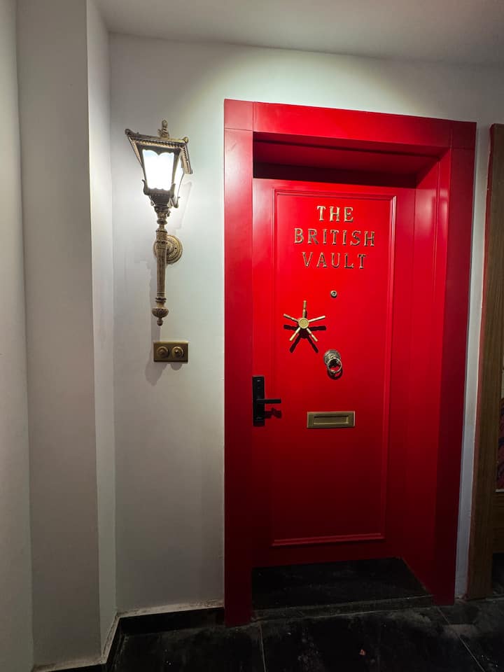 The British Vault - デーラー・ドゥーン