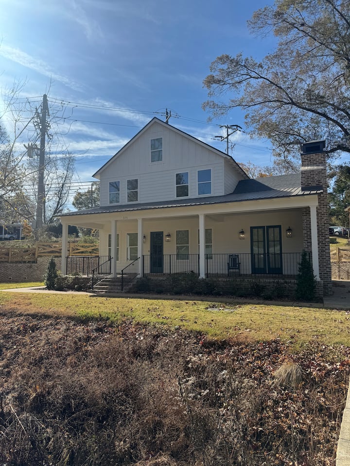 Three Bedroom Home - King Bed - Full Kitchen - Arkabutla Lake, MS