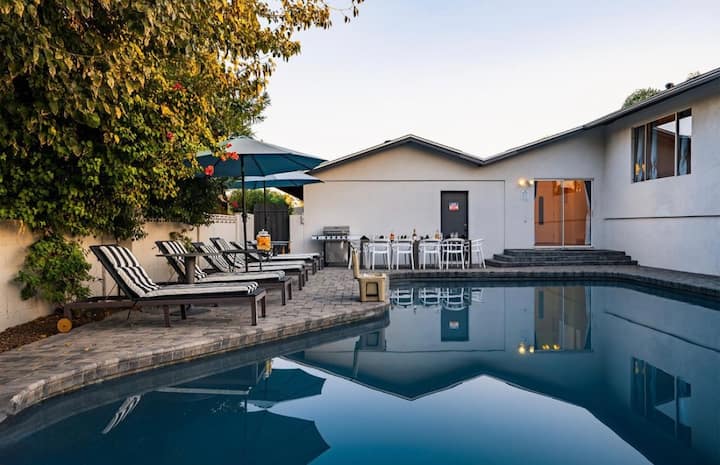 6br Scottsdale Oasis With Pool, Bbq And Pool Table - Scottsdale, AZ