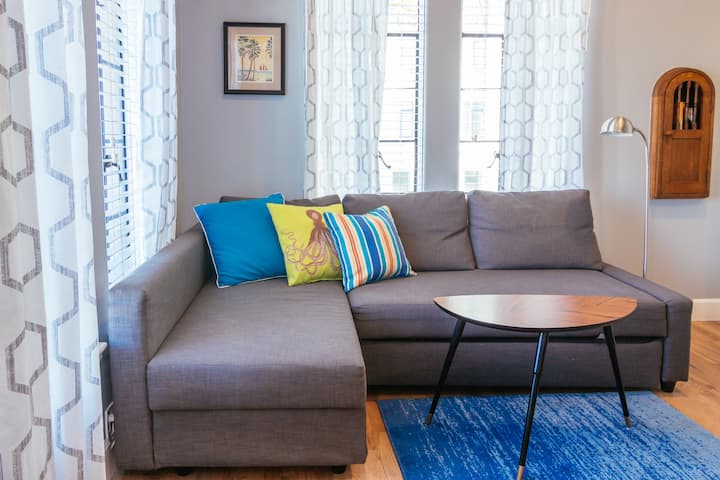 Adorable 1-bedroom Beachside Retreat - 長灘