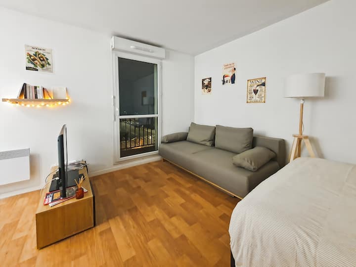 Parenthèse Confortable Avec Balcon Et Parking - Chartres