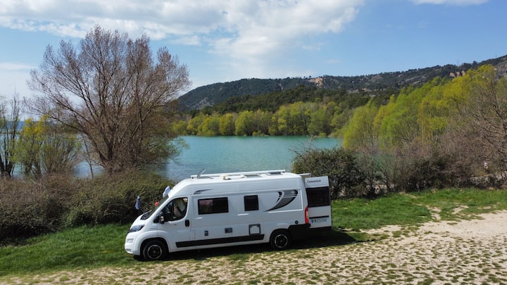 À Louer - Fourgon Aménagé 4 Places - Ancelle