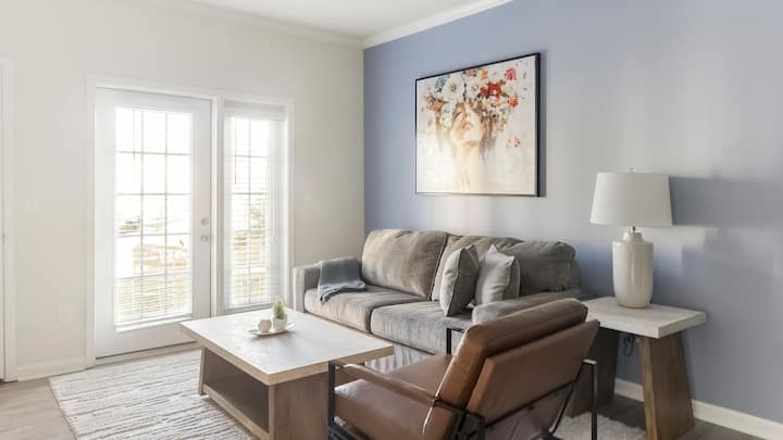 Landing | Beautiful 1bd, Gym, Clubhouse - Hillsborough, NC
