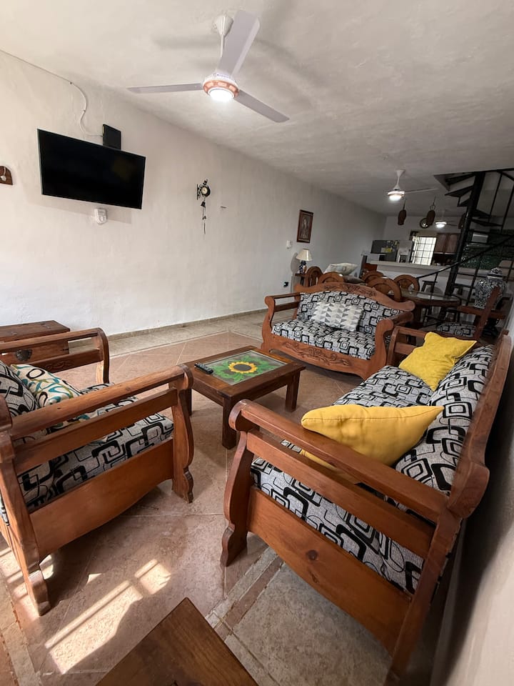 La Casa De Elsy, Mérida Centro, Privada Y Completa - Mérida