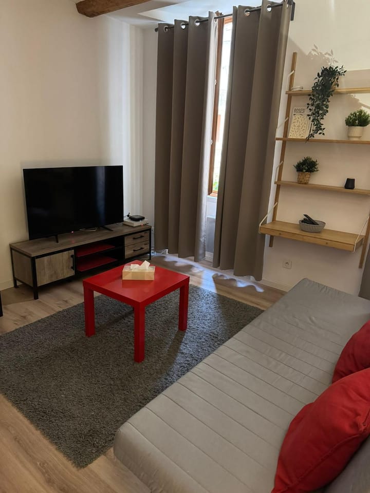 T2 Cœur De Toulon – Emplacement Idéal, Tout éQuipé - Toulon