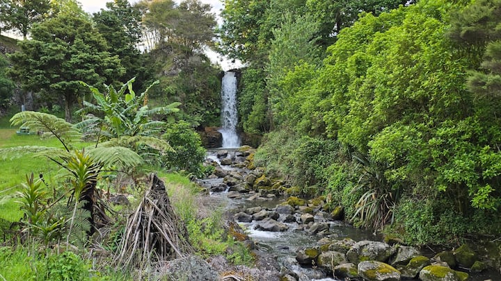 Totara Falls Escape - Kerikeri