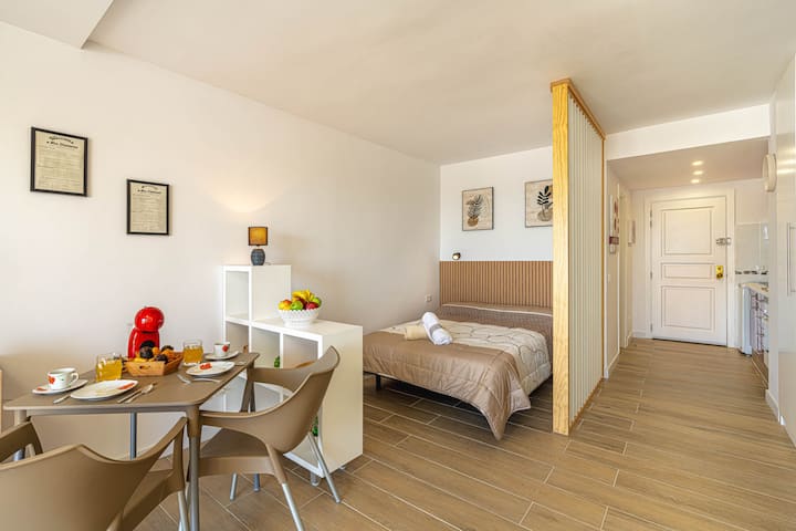 Ambiente Tranquilo Y Espectaculares Vistas - Los Cristianos