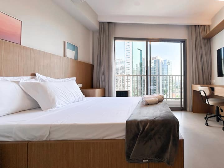 Pérola Na Faria Lima: 2min Metro + Piscina + Gym - Pinheiros