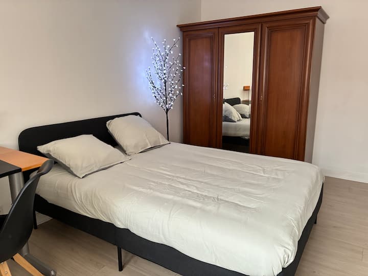 Chambre Privée Dans Un Appartement - Lyon