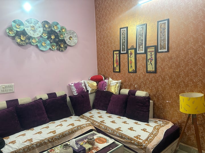 Cozy & Beautiful Home For Workation Or Getaways - Bahadurgarh