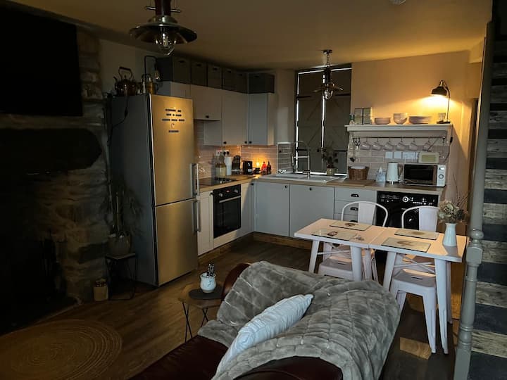 Snowdonia Cottage For Hikes And Zip World - Beddgelert