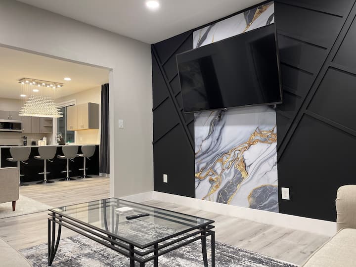 Your Modern Getaway 3br, Near Dtwn (10 Min Drive) - Detroit