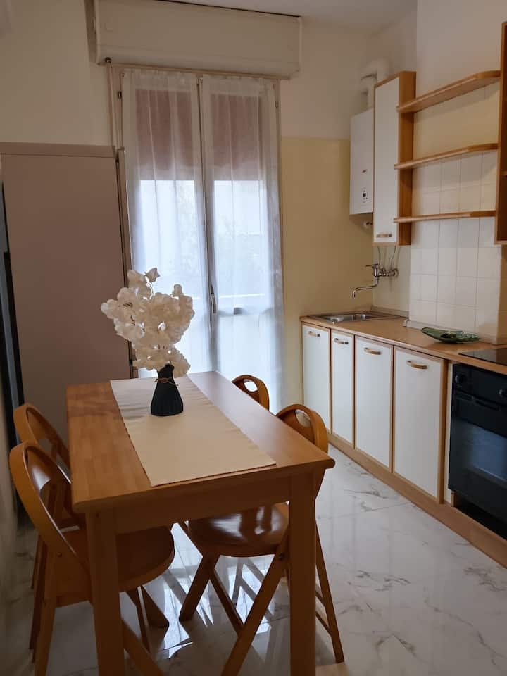 Appartamento Al Mare Con Spiaggia Convenzionata - Misano Adriatico