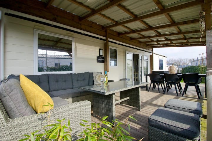 Chalet Qualitytime Zeeland V14 - Oostkapelle