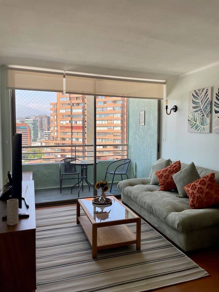 Familiar Depto. A Pasos Del Mall Y Metro | Parking - Las Condes