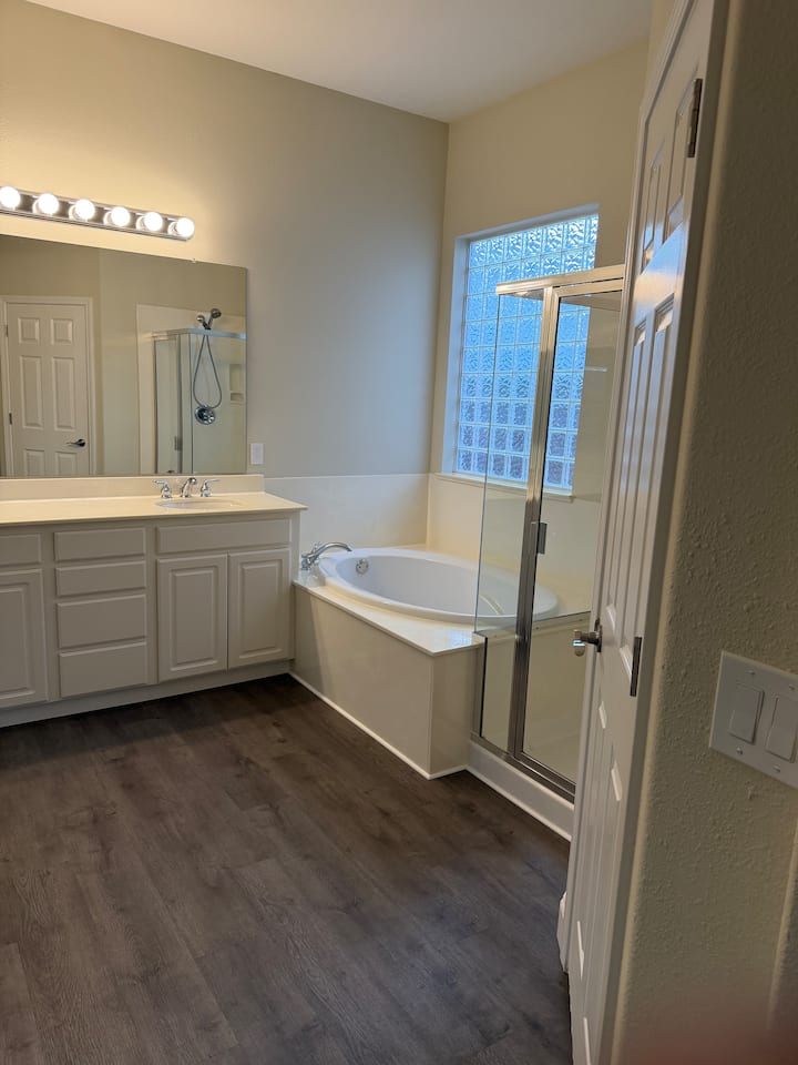 Nice And Quiet - 브렌트우드