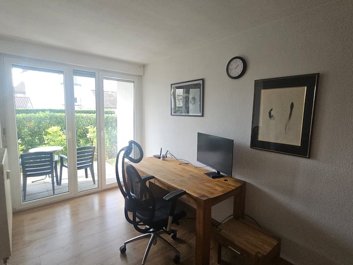 Direkt Am Bahnhof Ruhiges Appartement Mit Terrasse - Langen (Hessen)