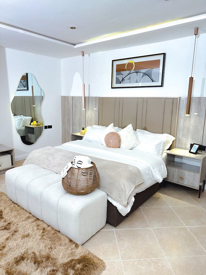 Oria Homes
The Luxurious Urban Hideaway - Lagos