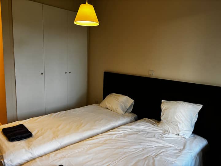 Comfortable Guestroom With Wi-fi And Tv. - Anvers