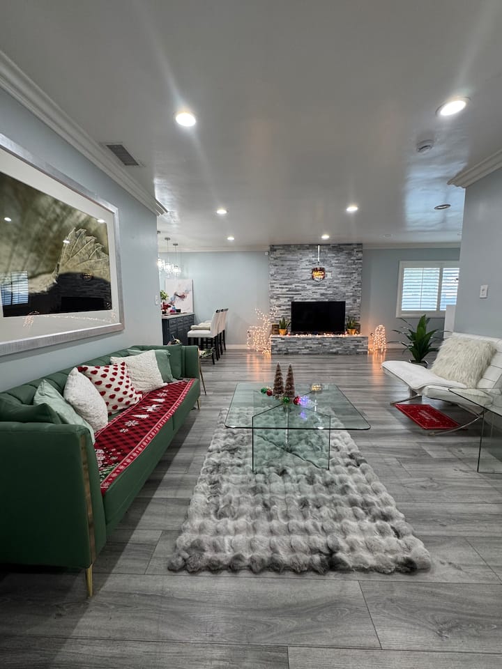 3 Bed 2 Bath The Happiest Space In Downey - Downey, CA