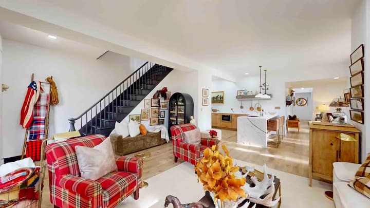 The Paddock On Main - Elmira, NY