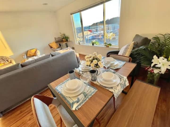 2br/2ba Charming Queen Anne Getaway - Seattle, WA