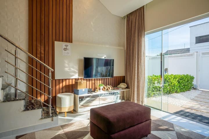 Casa Na Praia De Zimbros Com Piscina Privativa - Bombinhas