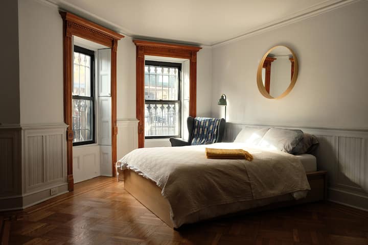 Brooklyn Brownstone Garden Apartment - Ridgewood - Queens NY
